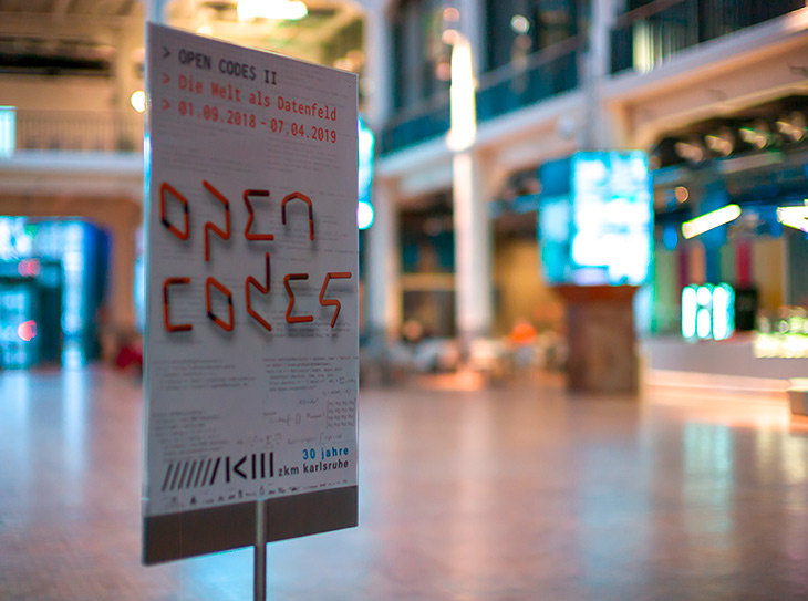 OPEN CODES II – Die Welt als Datenfeld